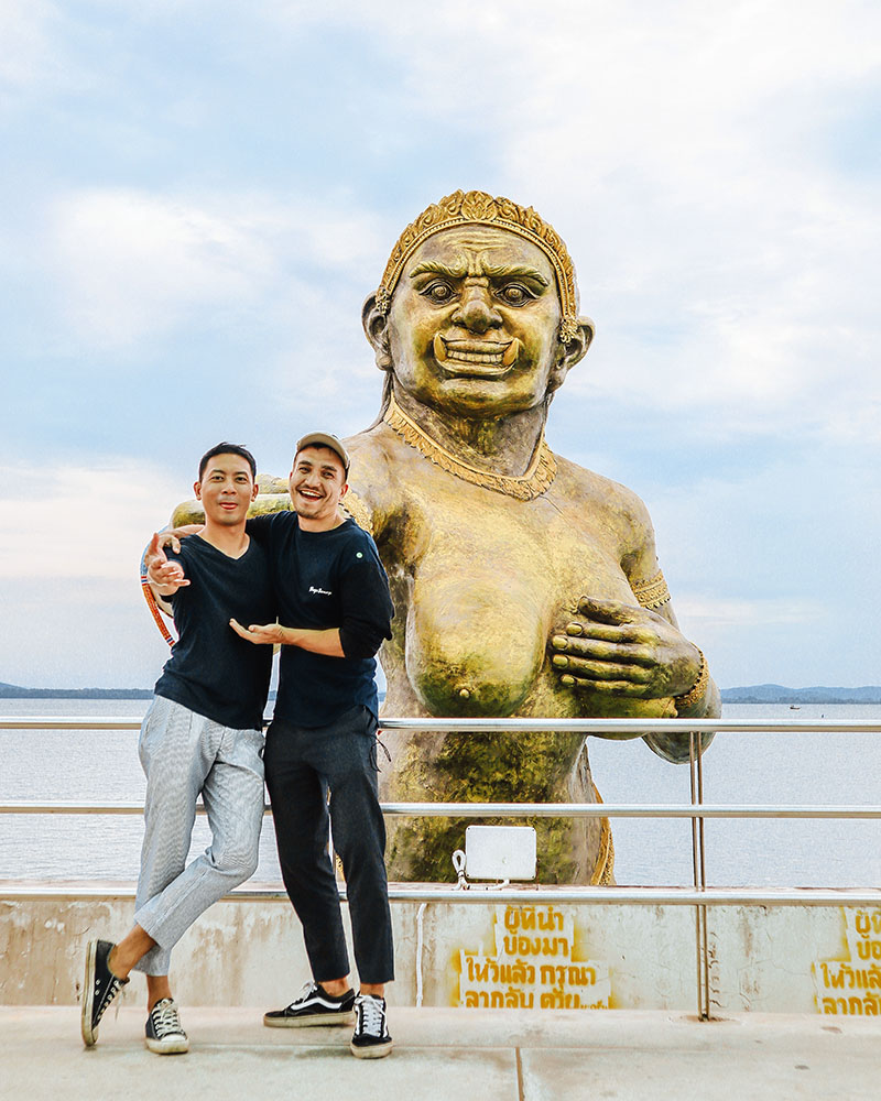 Koh Samet: a Giant Woman, A Mermaid and A Guy – Deer is Travelling